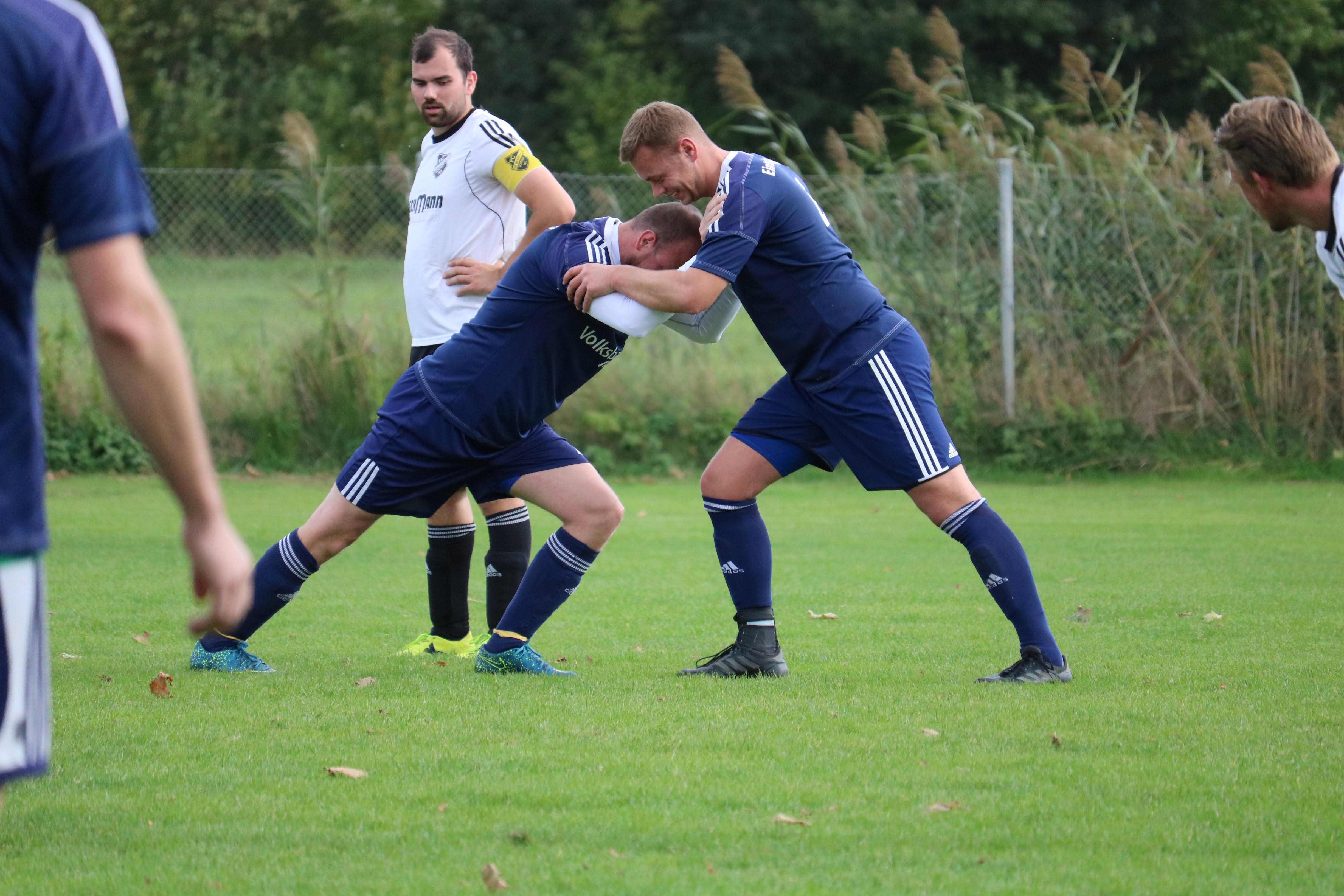 Eintracht Rodde 3 – FC Schwarz-Weiss Weiner 3 5:4 (2:3)